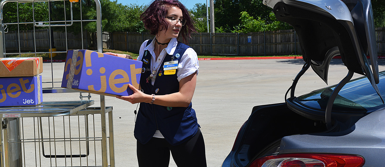Walmart trialing "Associate Delivery" service | Post & Parcel