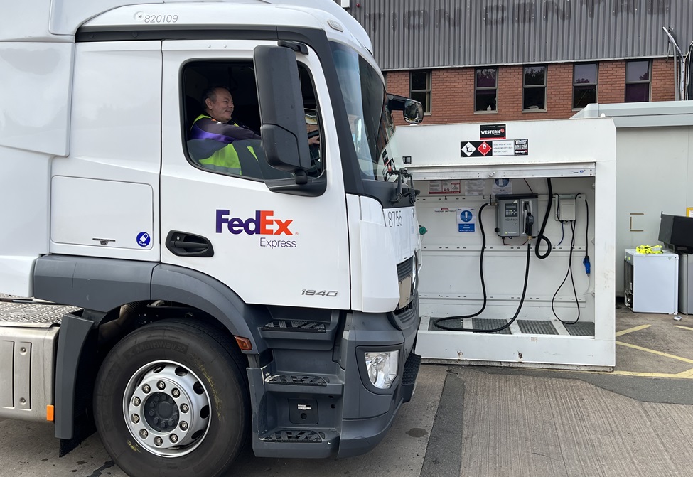 FedEx UK fleet to drive 36,000 miles each week on alternative fuel ...